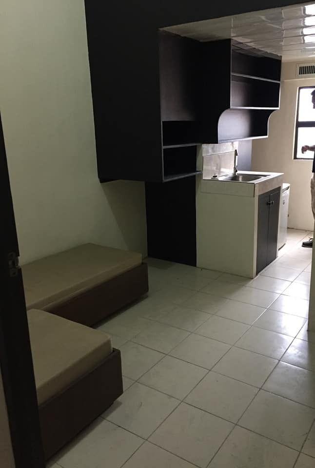 Unfurnished 12.38 sqm Studio Loft Unit for Lease at Rock Fort Boutique ...