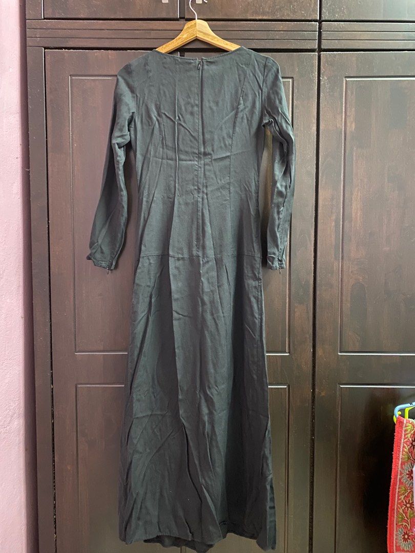 Uniqlo X Hana Tajima Dress, Women's Fashion, Muslimah Fashion, Kaftans ...