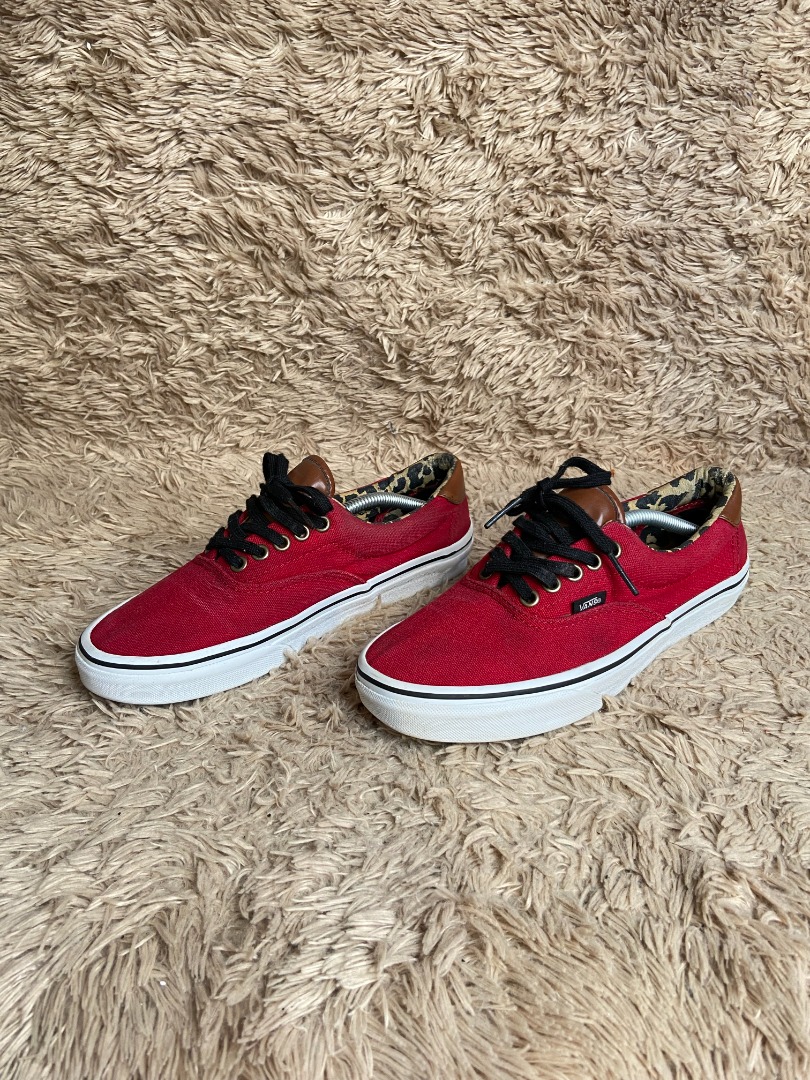Vans Classic Red Canvas, Women's Fashion, Footwear, Sneakers on Carousell