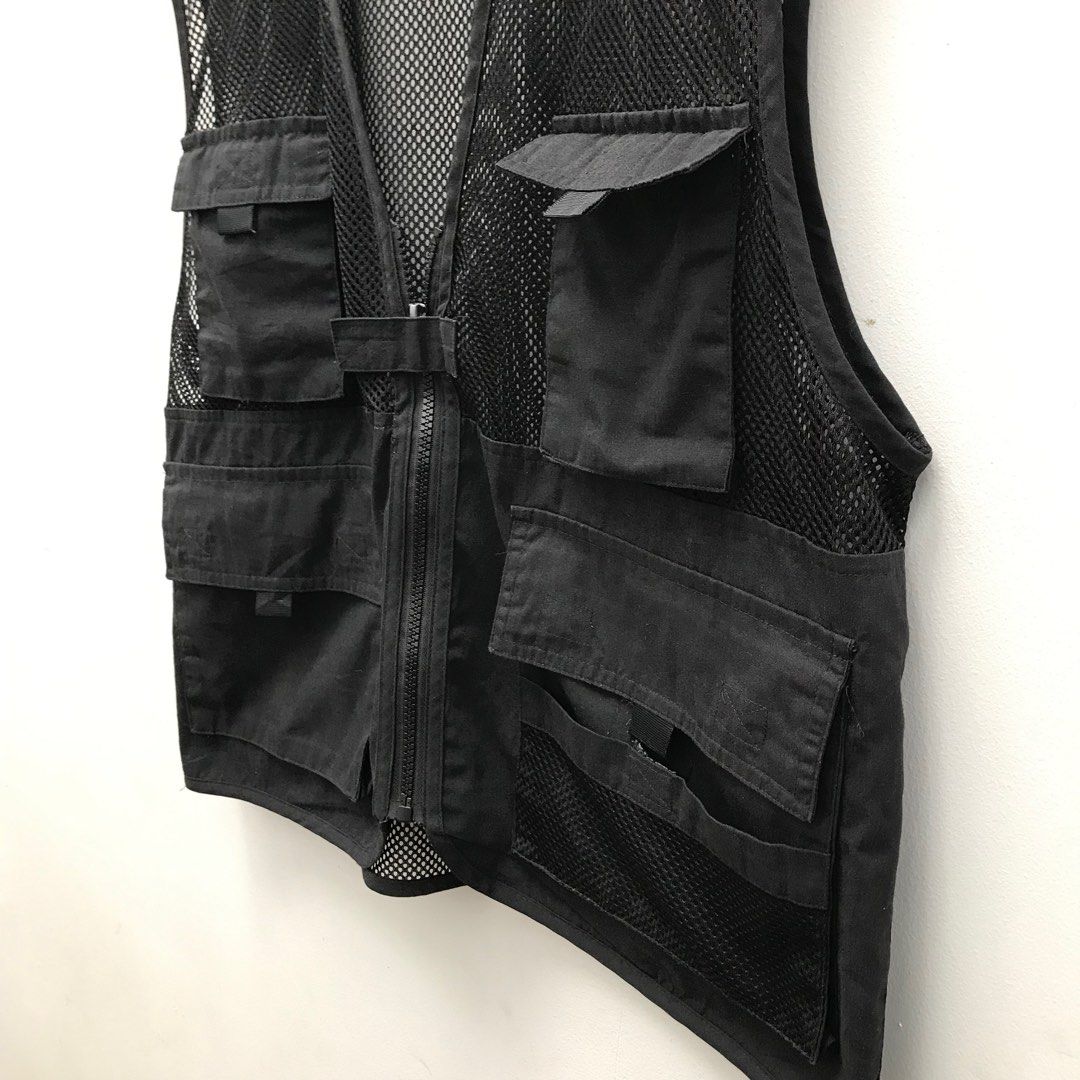 Vest Rompi Jaring, Fesyen Pria, Pakaian , Baju Luaran di Carousell