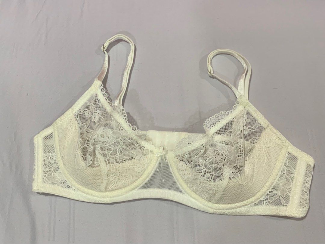 White Lace Bra, Women's Fashion, New Undergarments & Loungewear on ...