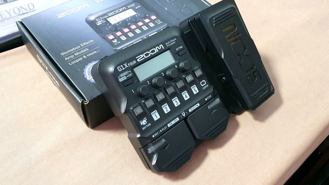 Zoom GX1four, Hobbies & Toys, Music & Media, Musical Instruments on ...