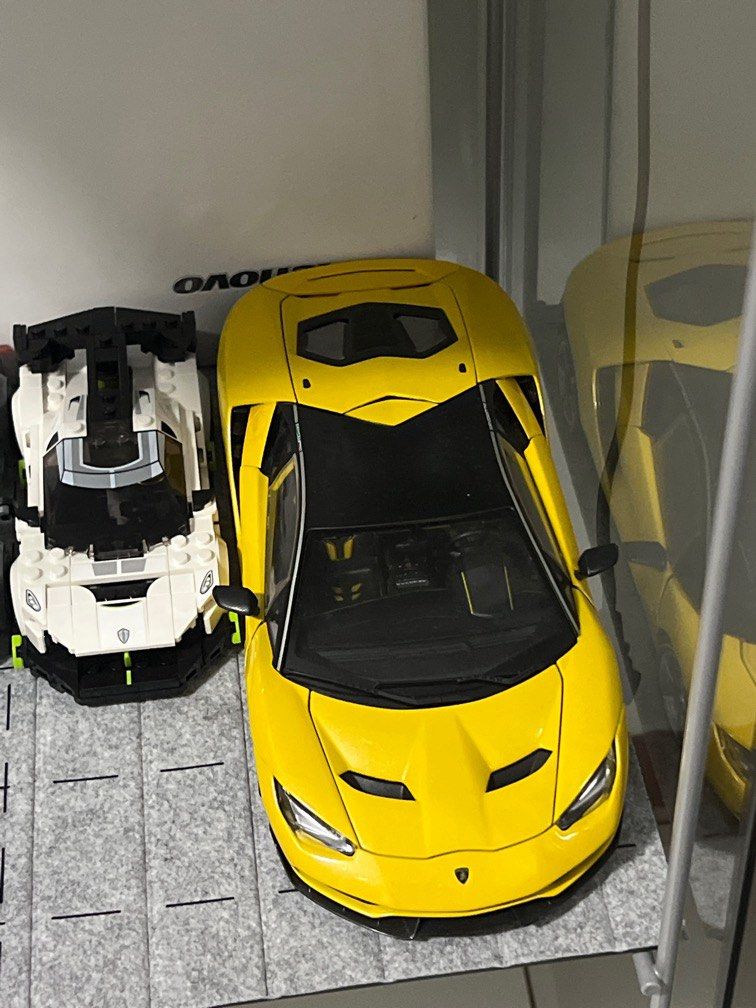 1/18 Model Cars For Sale, Hobbies & Toys, Toys & Games on Carousell