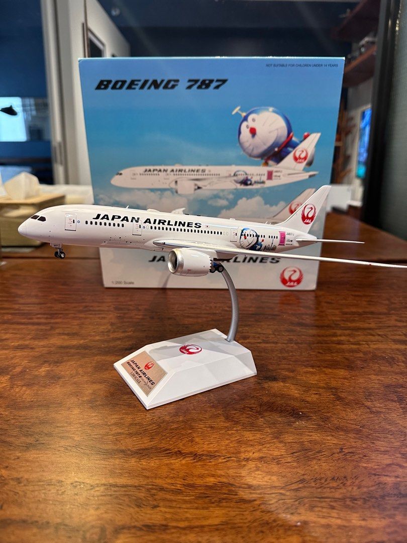 1:200 Japan Airlines (JAL) Boeing 787-8 Doraemon Livery, Hobbies & Toys ...