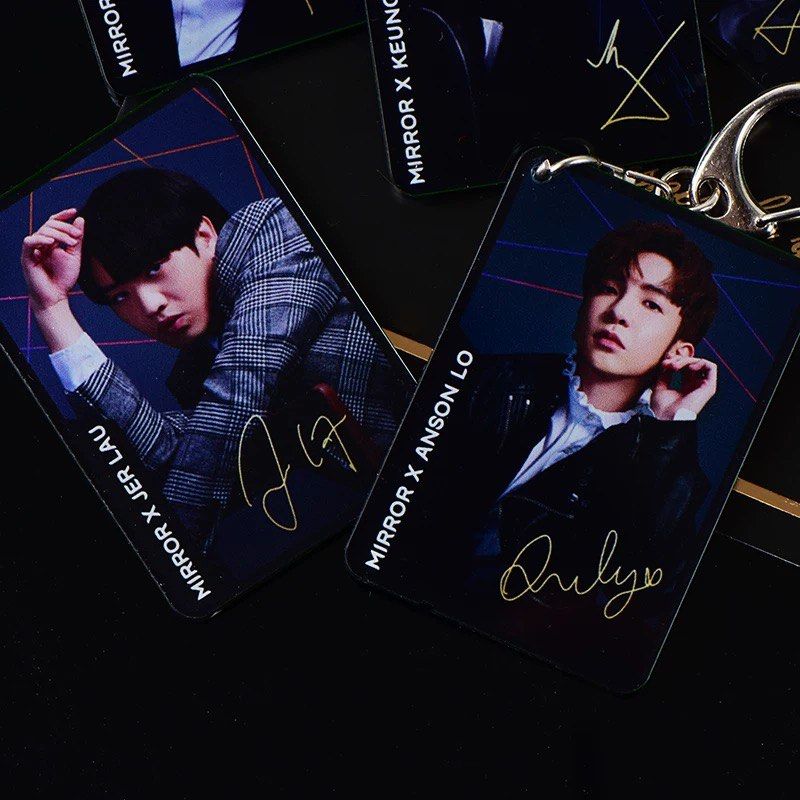 (訂製版) 12款 mirror 楊樂文 Lokman Yeung 精美雙面簽名卡多用途潮流人物鎖匙扣, 興趣及遊戲, 收藏品及紀念品, 韓流 ...
