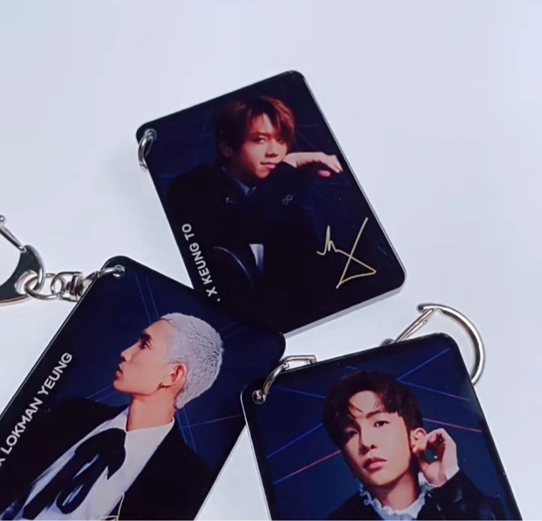 (訂製版) 12款 mirror 楊樂文 Lokman Yeung 精美雙面簽名卡多用途潮流人物鎖匙扣, 興趣及遊戲, 收藏品及紀念品, 韓流 ...