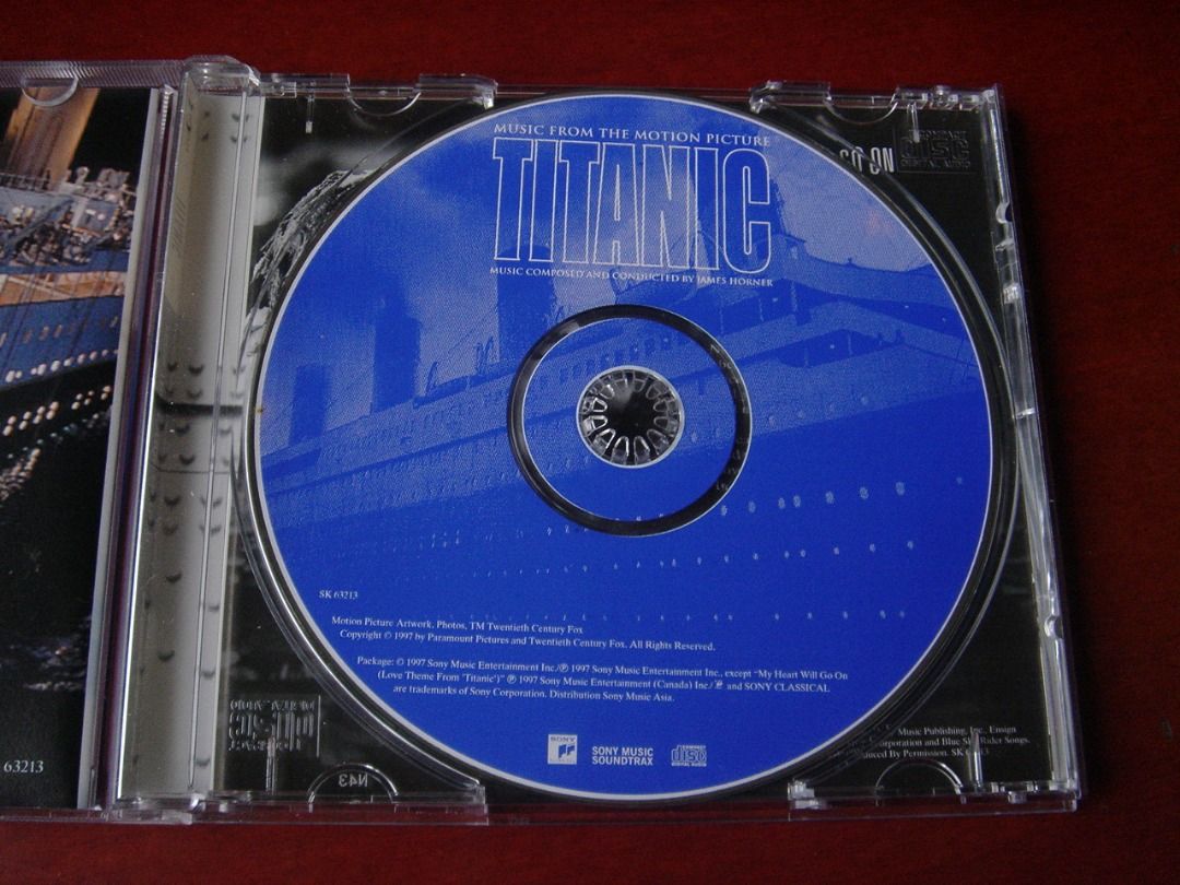 鐵達尼號電影原聲配曲 CD TITANIC by JAMES HORNER,MY HEART WILL GO ON by CELINE DION, 興趣及遊戲, 音樂、樂器 & 配件, 音樂與 ...