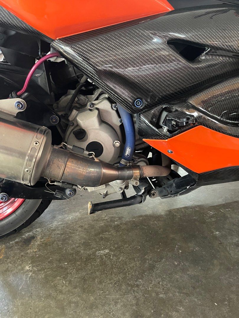 Xmax 300 AKRAPOVIC PIPE, Motorcycles, Motorcycle Accessories on Carousell