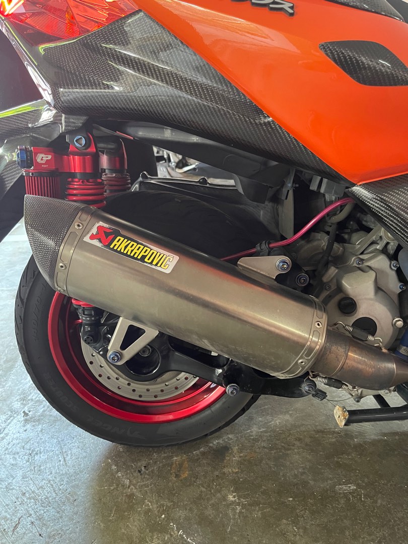 Xmax 300 AKRAPOVIC PIPE, Motorcycles, Motorcycle Accessories on Carousell