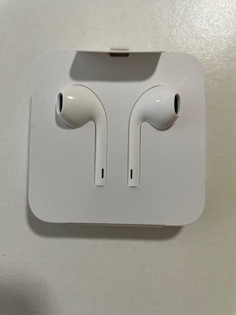 Apple earbuds, Audio, Earphones on Carousell