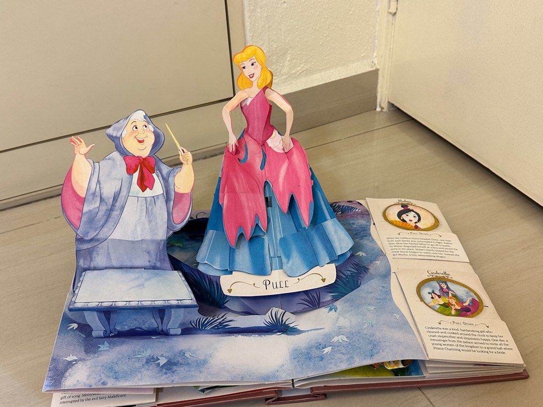 BN Disney Princess A Magical Pop-Up World Matthew Reinhart, Hobbies & Toys, Books & Magazines ...