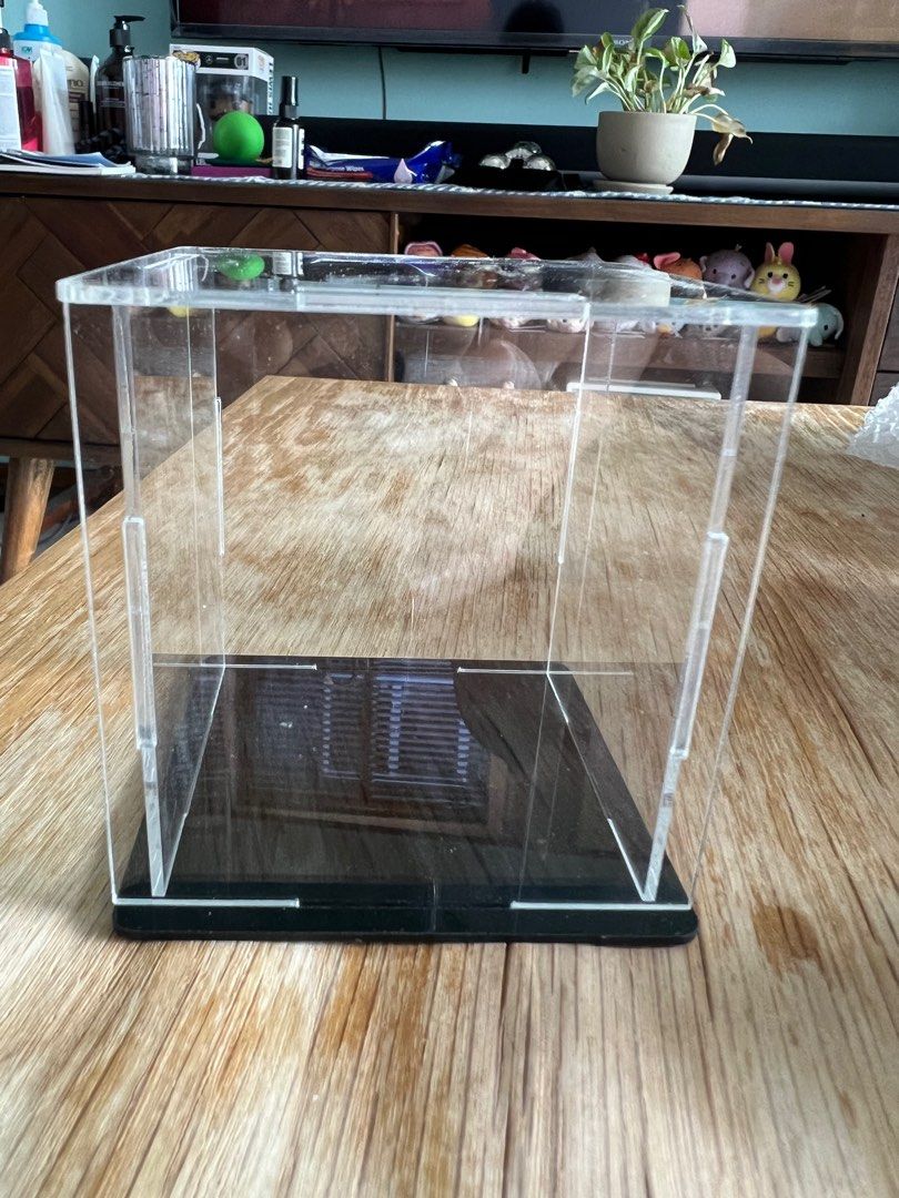 Brand new acrylic casing 8cm by 8cm (5 units), Furniture & Home Living ...