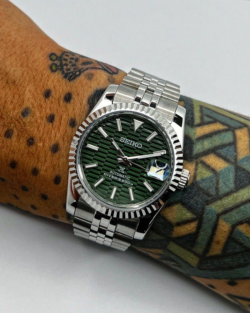 Custom Seiko Mod Fluted Green DateJust in 36mm, Men's Fashion, Watches ...