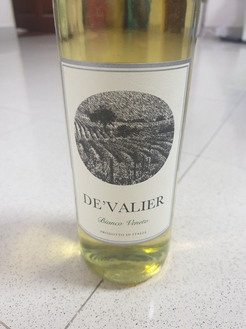 De' Valier Bianco Veneto 2018, Food & Drinks, Alcoholic Beverages on Carousell