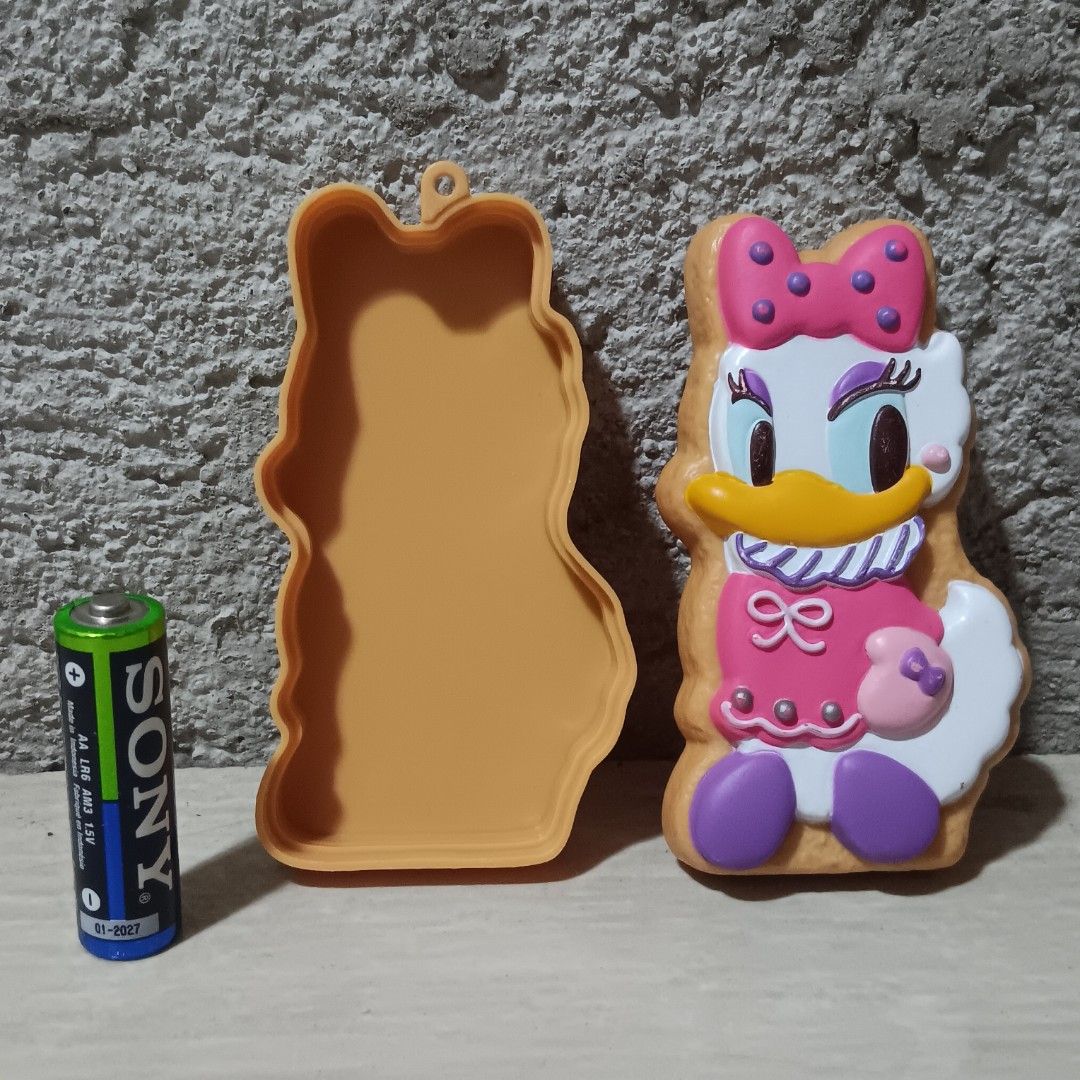 Disney tokyo Daisy Duck Plastic Cookie on Carousell