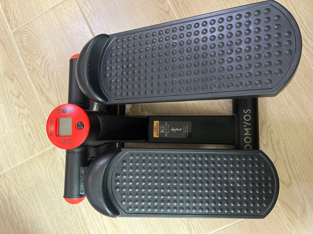 DOMYOS Stepper, 運動產品, 運動與健身, 運動與健身 - 有氧健身器材 - Carousell