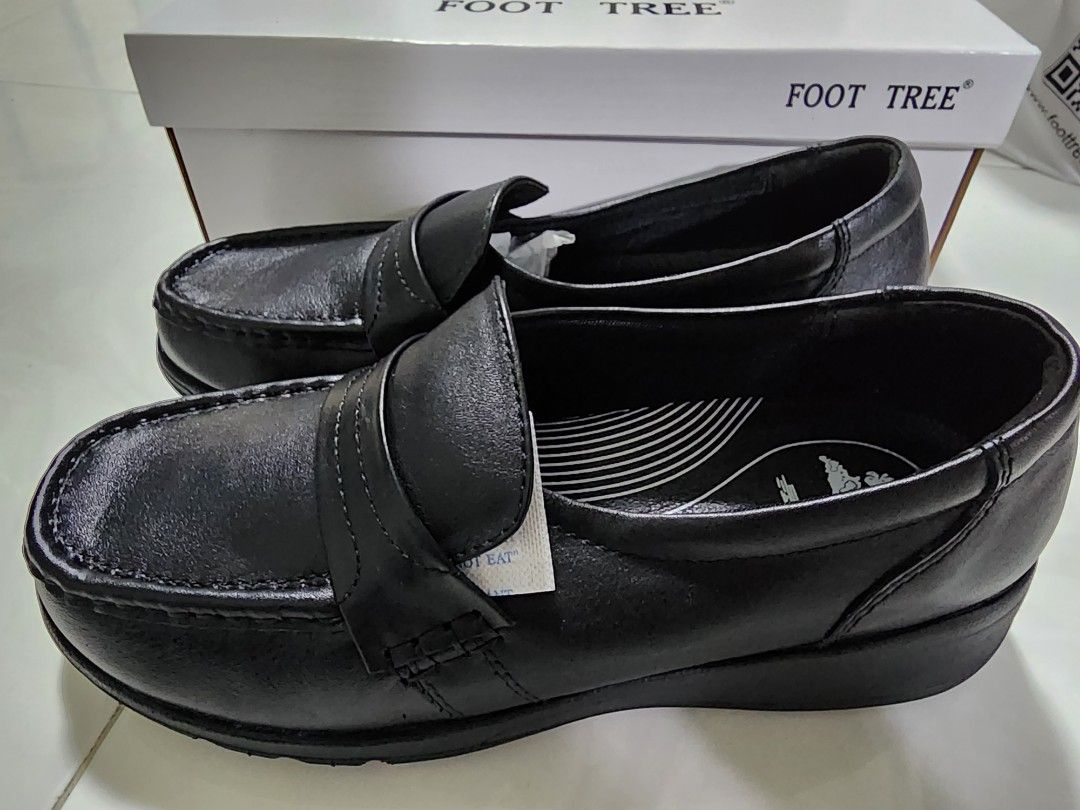 Foot Tree female back leather covered shoes, Women's Fashion, Footwear ...