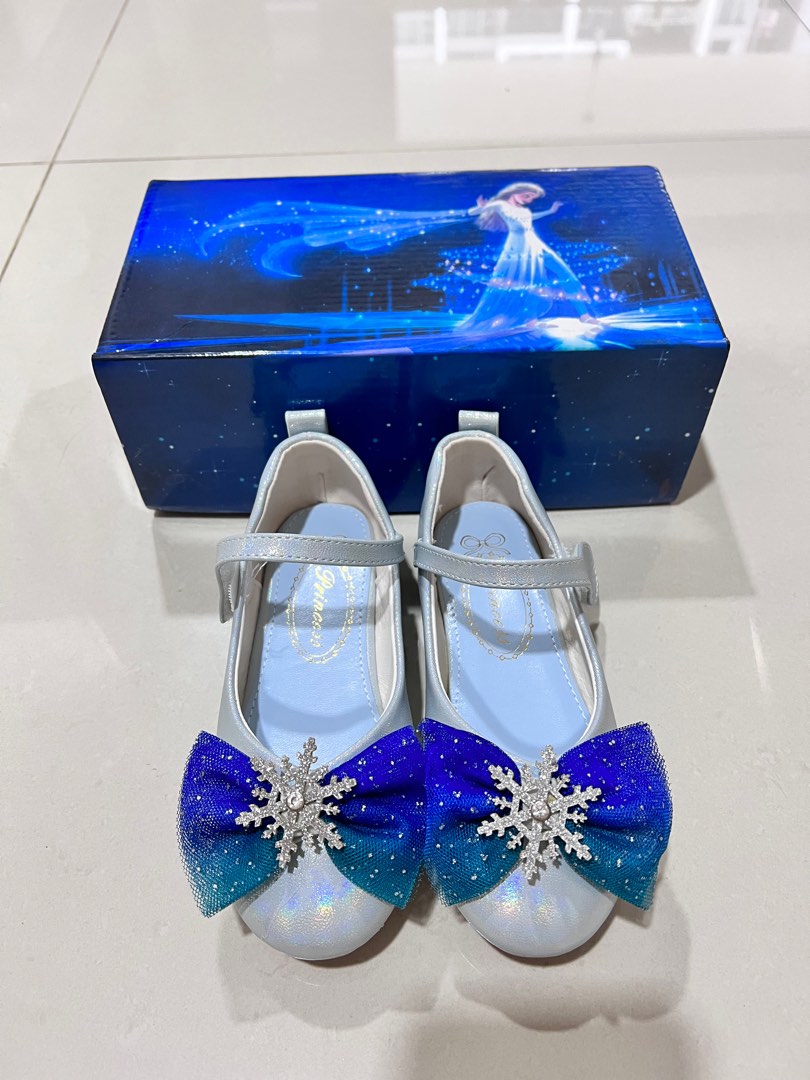 Frozen Elsa Shoes, Babies & Kids, Babies & Kids Fashion on Carousell