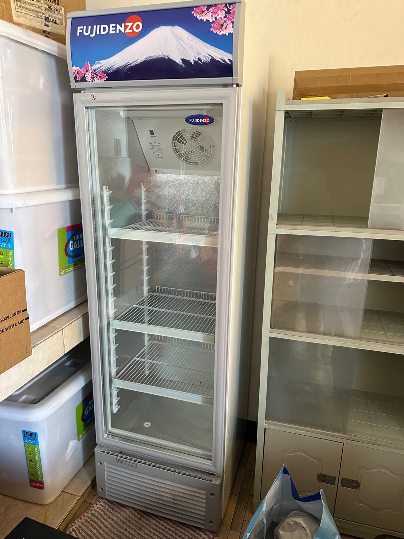 Fujidenzo 9 cu. ft. Showcase Chiller SU-90A, TV & Home Appliances ...