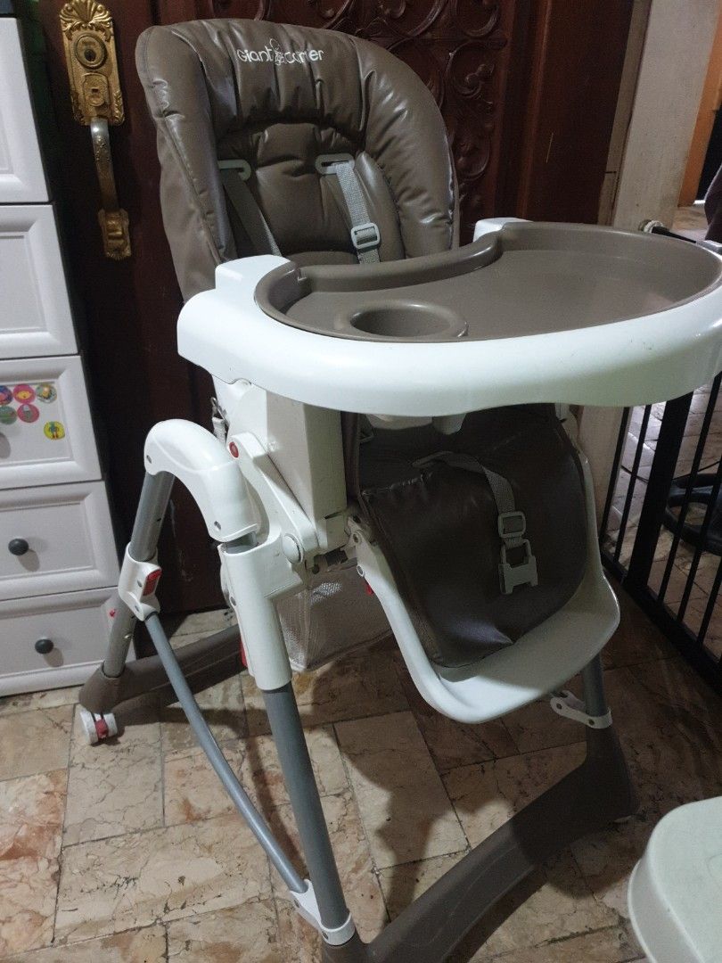 Giant Carrier Nigel High Chair, Babies & Kids, Nursing & Feeding, Baby High Chairs on Carousell