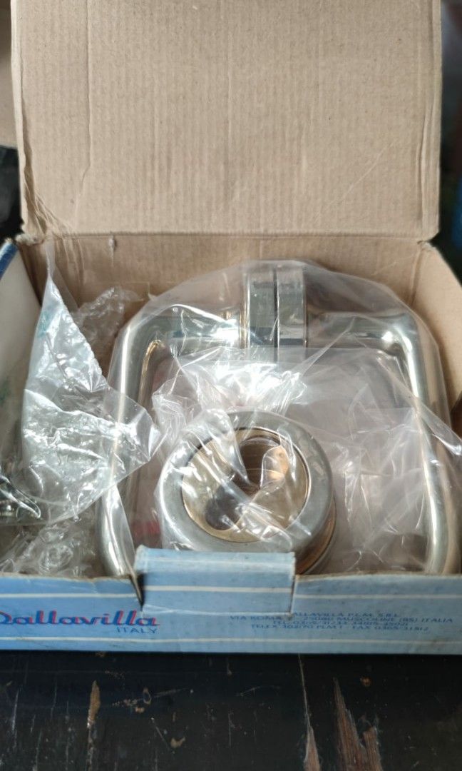 Handle Pintu, Perabotan Rumah di Carousell