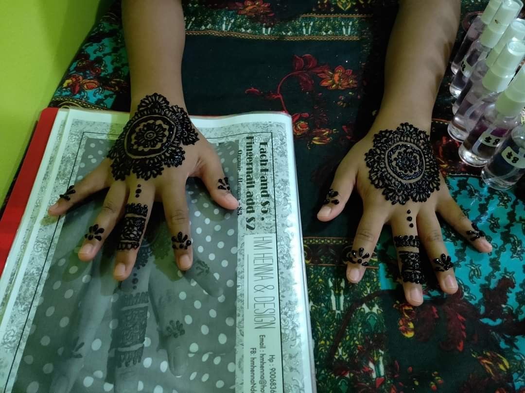 Hari raya henna booth 2023, Beauty & Personal Care, Hands & Nails on ...