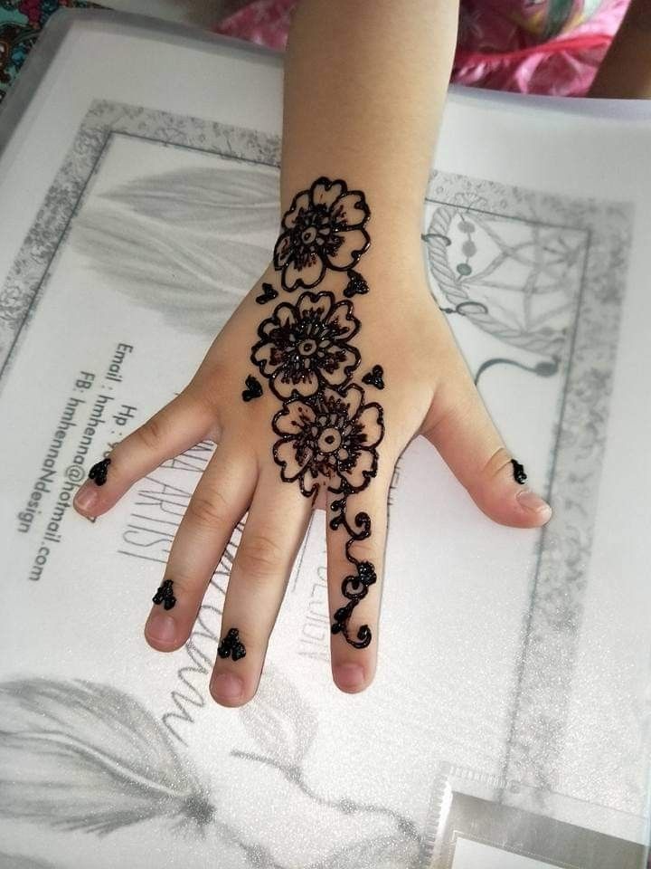 Hari raya henna booth 2023, Beauty & Personal Care, Hands & Nails on ...