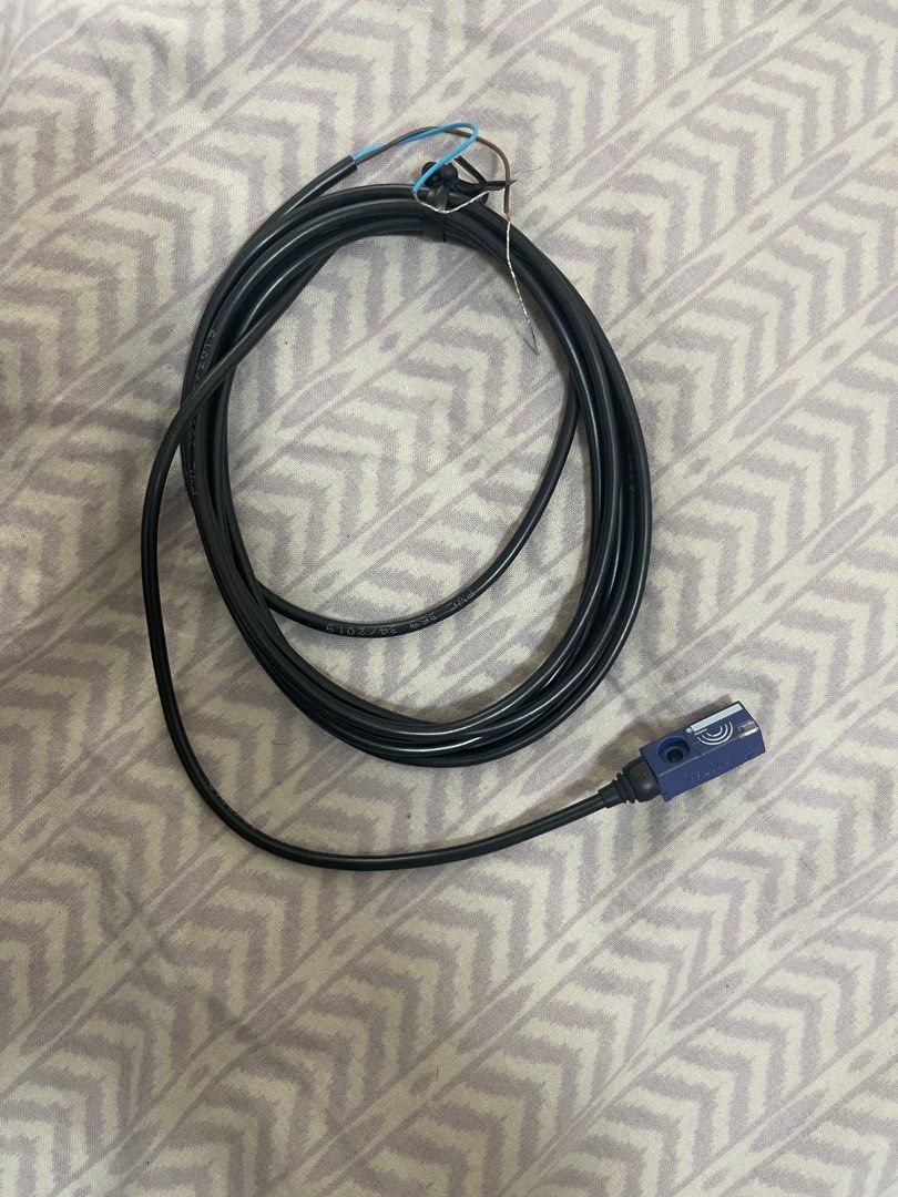 Inductive proximity sensor, Computers & Tech, Parts & Accessories ...