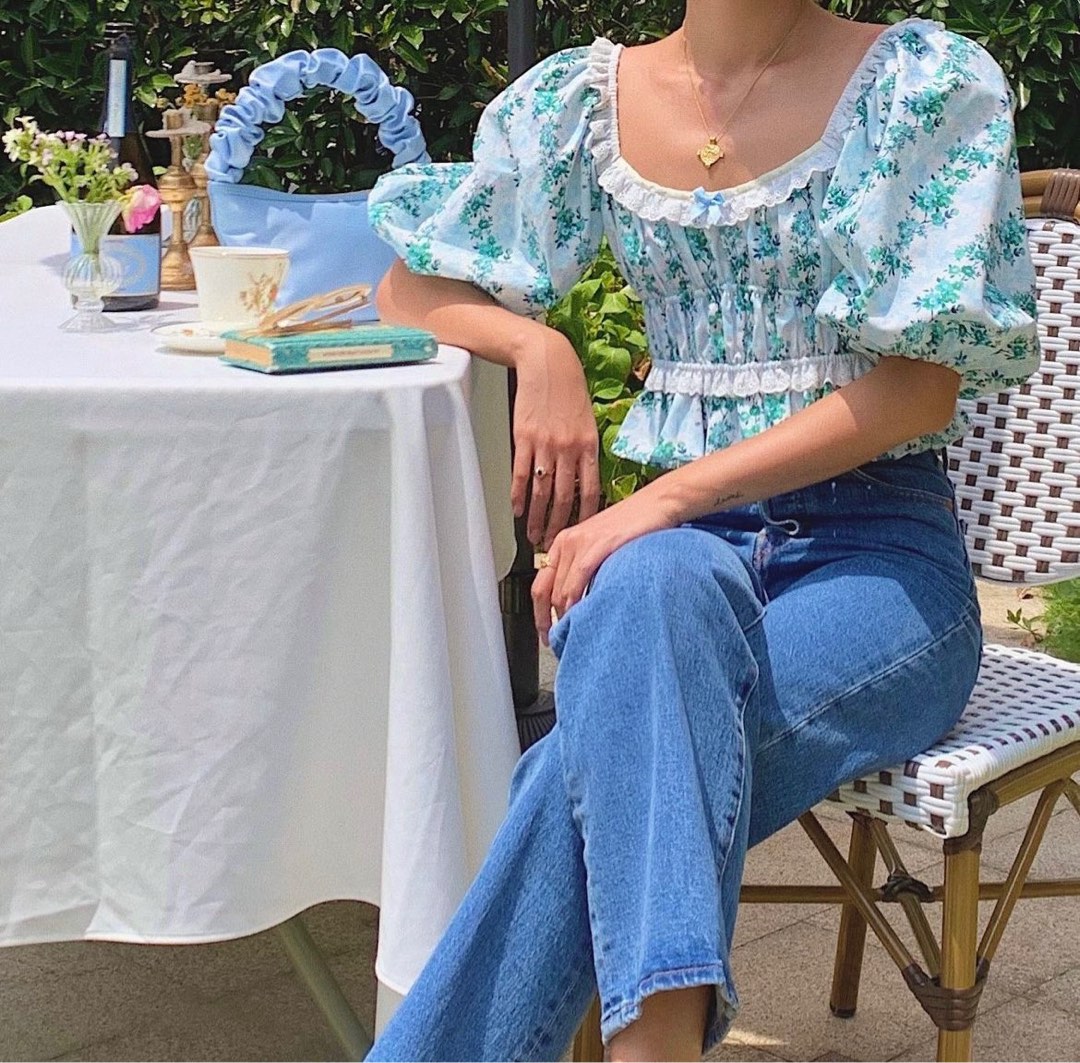 Ivana Gibson Cottagecore Floral Peplum Blouse, Women's Fashion, Tops ...