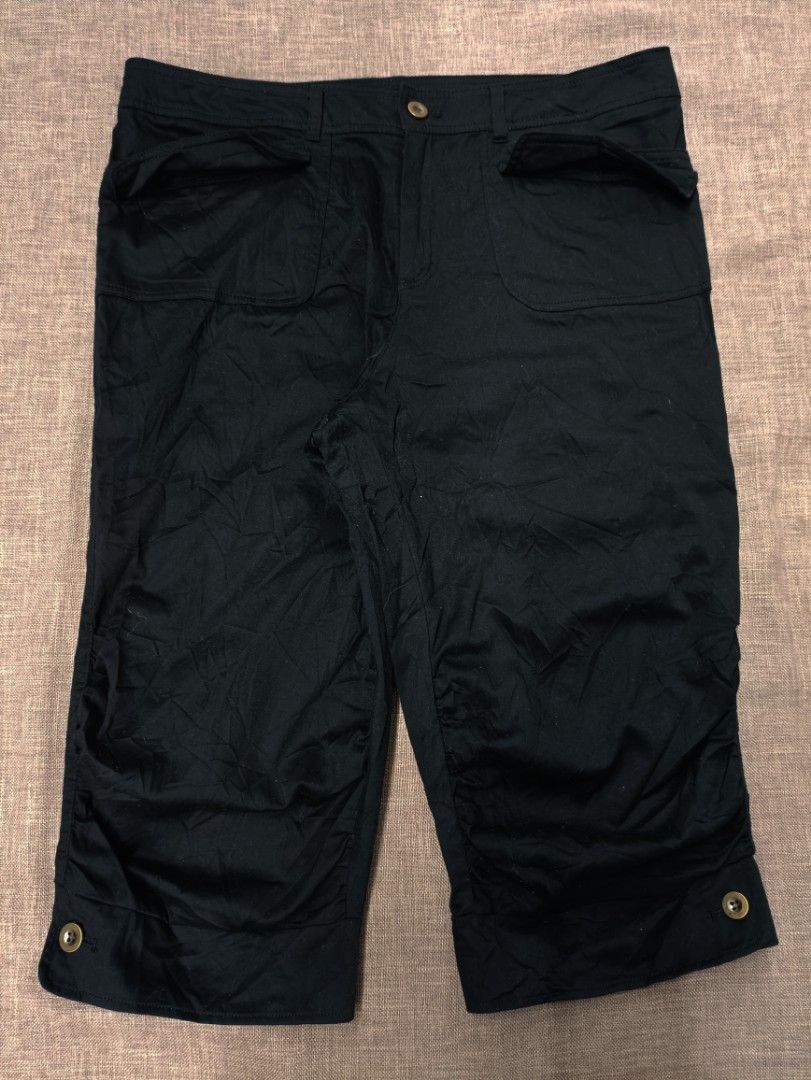 Jinnee 3 Quarter Shorts, Men's Fashion, Bottoms, Shorts on Carousell