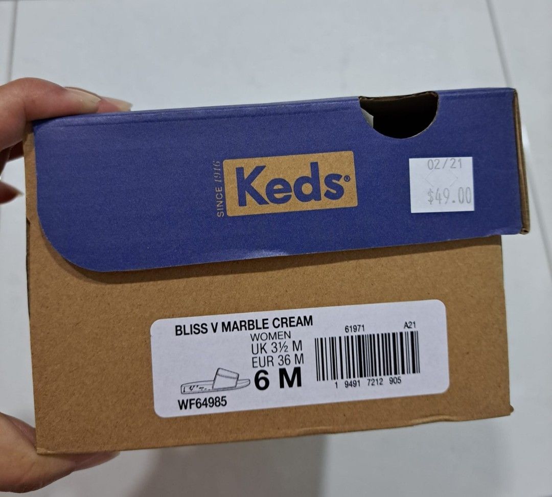 Keds slides, Men's Fashion, Footwear, Flipflops and Slides on Carousell