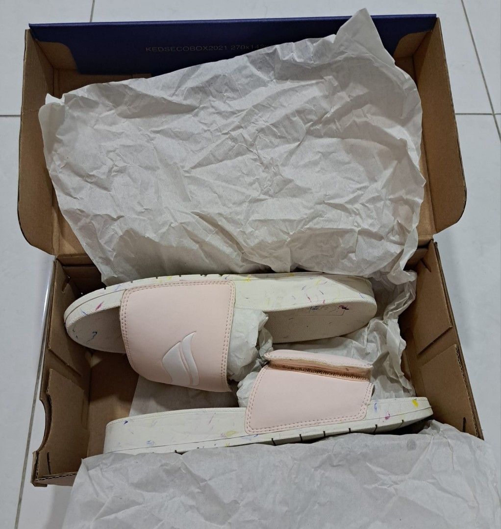 Keds slides, Men's Fashion, Footwear, Flipflops and Slides on Carousell
