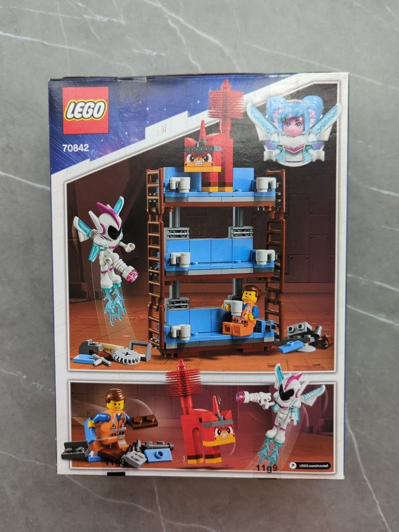 Lego 70842 The Lego Movie 2 Emmet's Triple-Decker Couch Mech, Hobbies ...