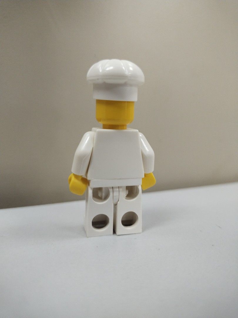 Lego Minifigures Chef, Hobbies & Toys, Toys & Games on Carousell