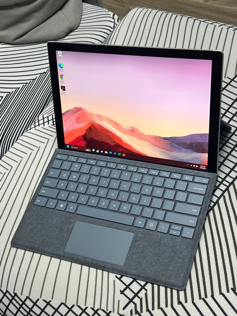 Like-new Microsoft Surface Pro 7 Platinum Laptop | 10th Gen Intel core ...