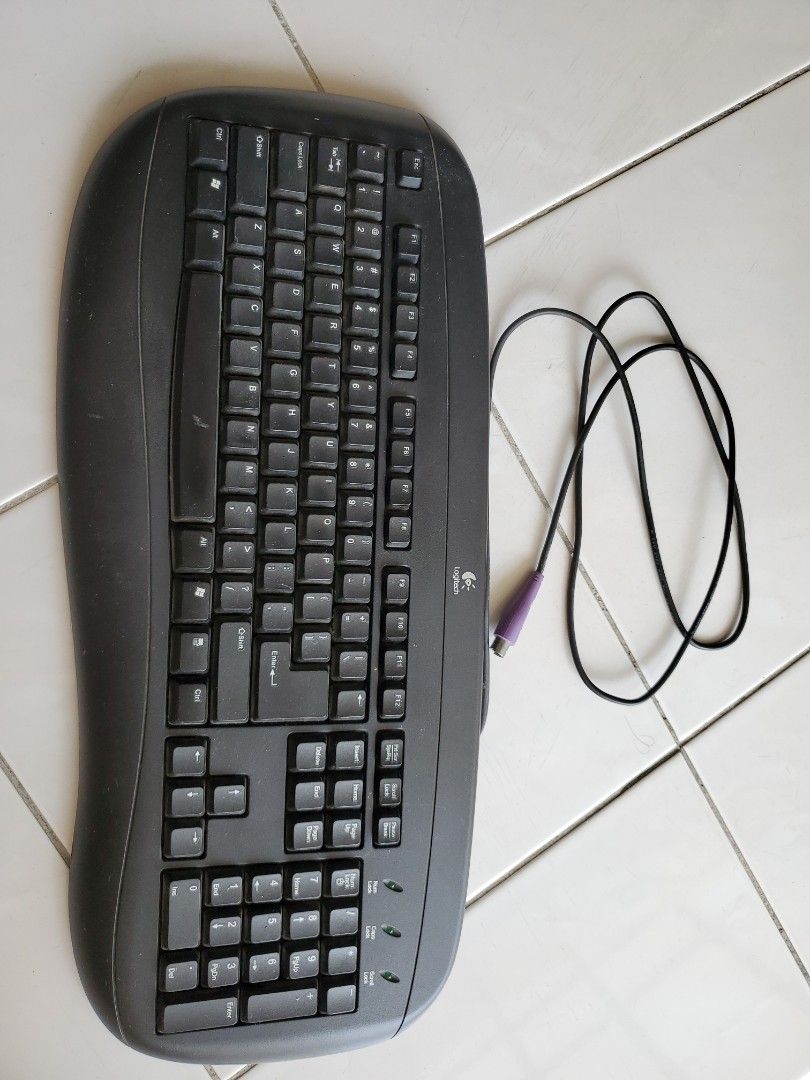 Logitech Keyboard Deluxe Computers And Tech Parts And Accessories Computer Keyboard On Carousell
