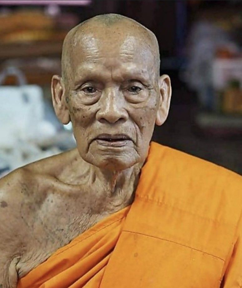 LUANG PHOR PHAT, Hobbies & Toys, Memorabilia & Collectibles, Religious ...
