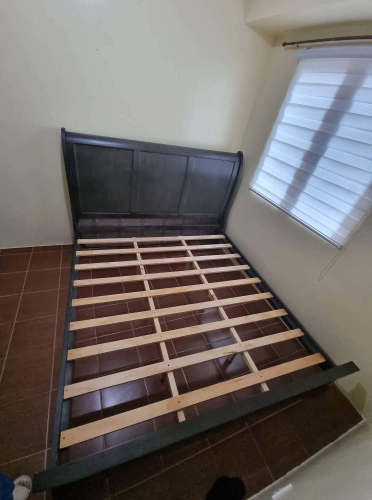 Mandaue King Bed Frame with 6" Uratex Foam, Furniture & Home Living ...