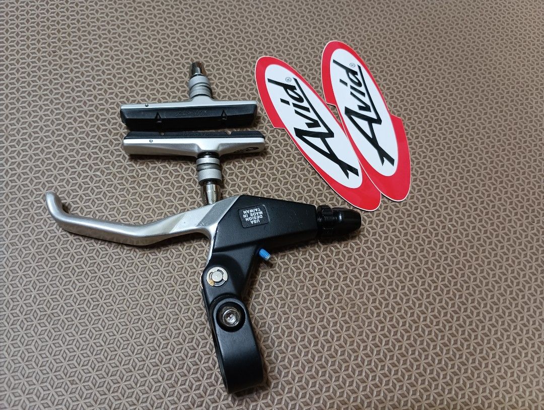 MTB : AVID brake lever (R hand) + brake pad (1 wheel), 體育器材, 自行車及配件, 單車 ...