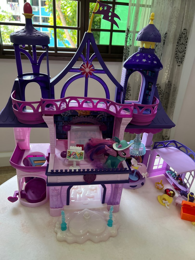 My Litter Pony Castle Set, Hobbies & Toys, Toys & Games on Carousell
