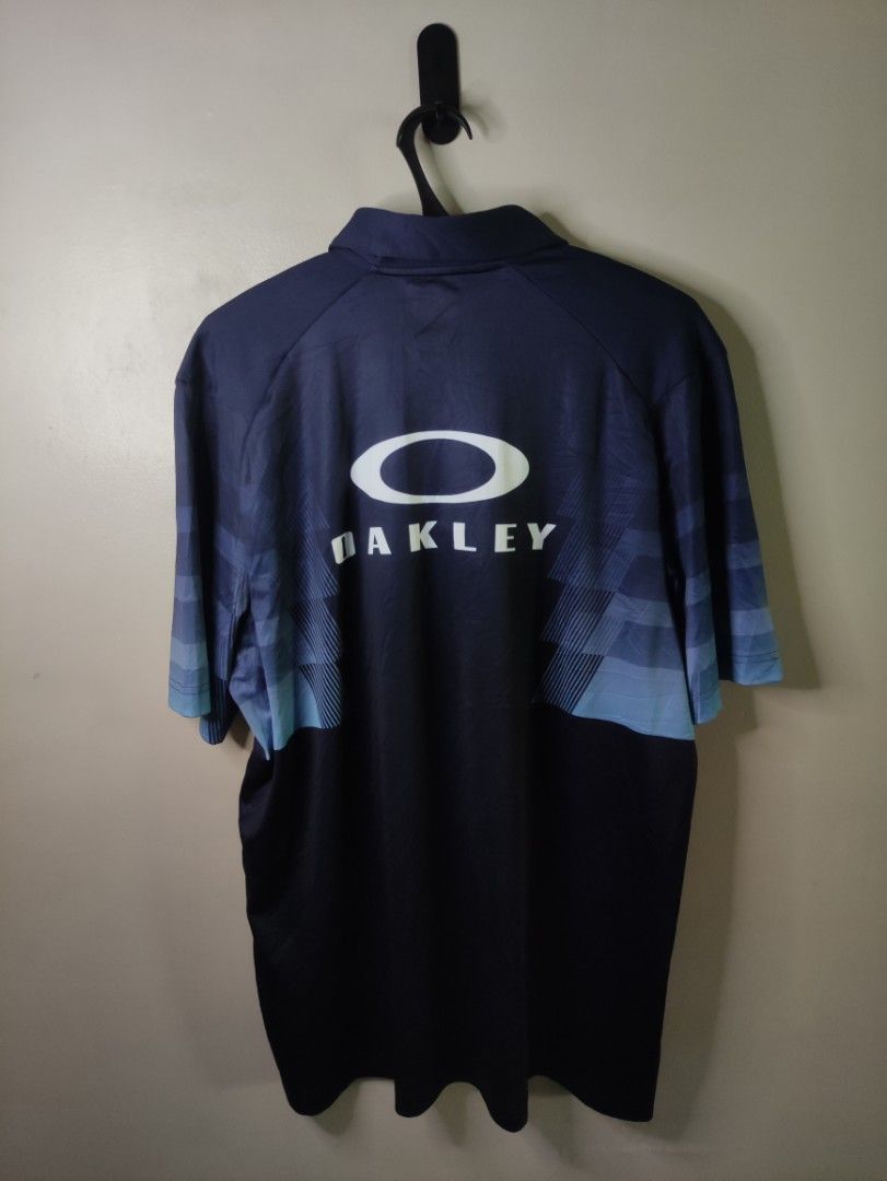 Oakley Performance golf/polo shirt, Men's Fashion, Tops & Sets, Tshirts ...