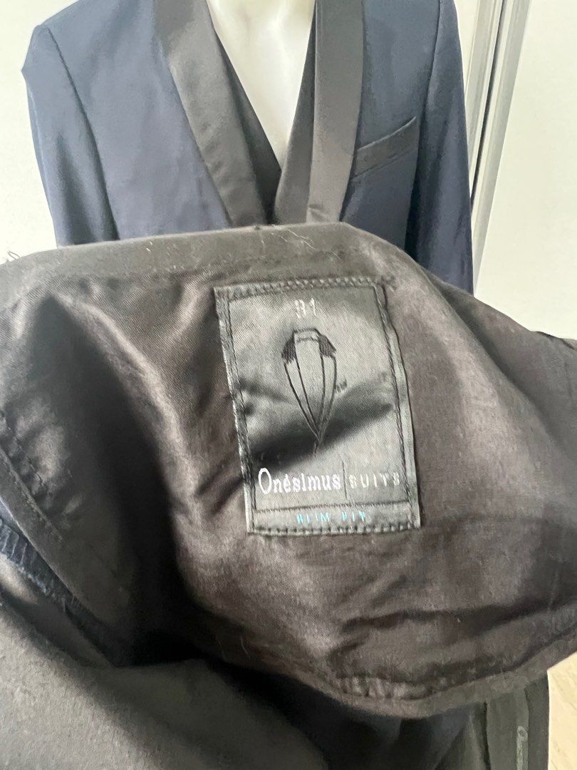 Onesimus Formal Men Suit Set (3pc) on Carousell
