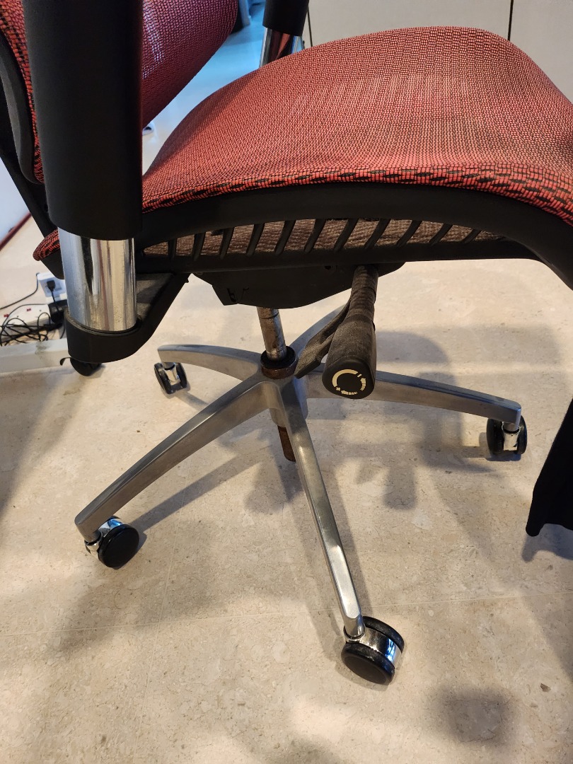 Original Ergotune chair purchased original 2020., Furniture & Home ...