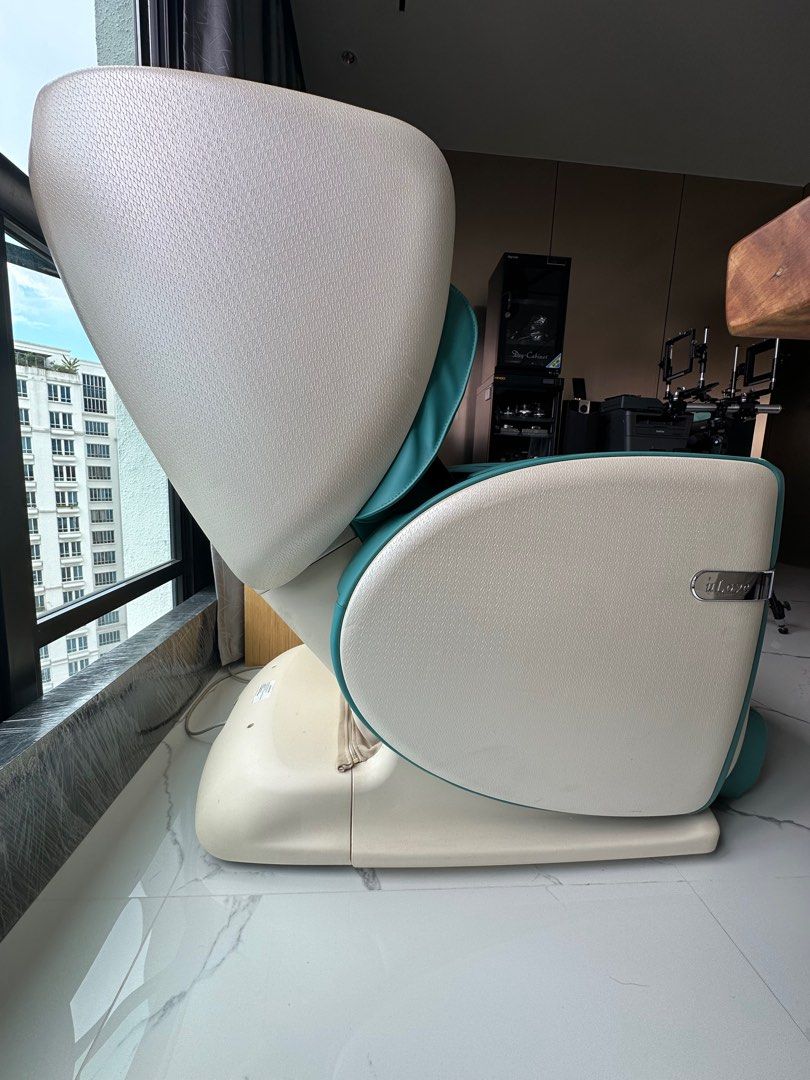 Osim Massage Chair uLove 2, Furniture & Home Living, Furniture, Sofas ...