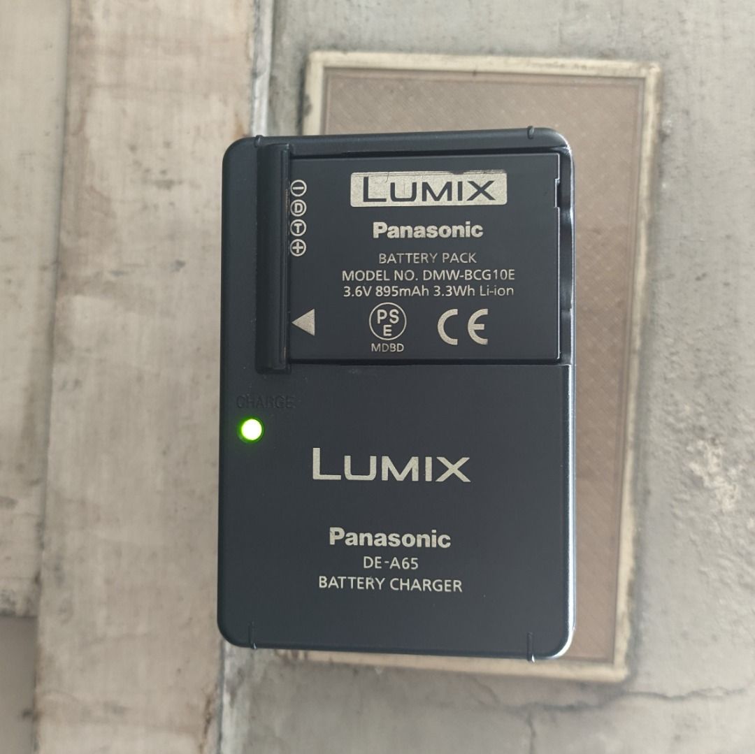 Panasonic Lumix ZS3 ultrazoom compact camera with 8GB SD Card ...