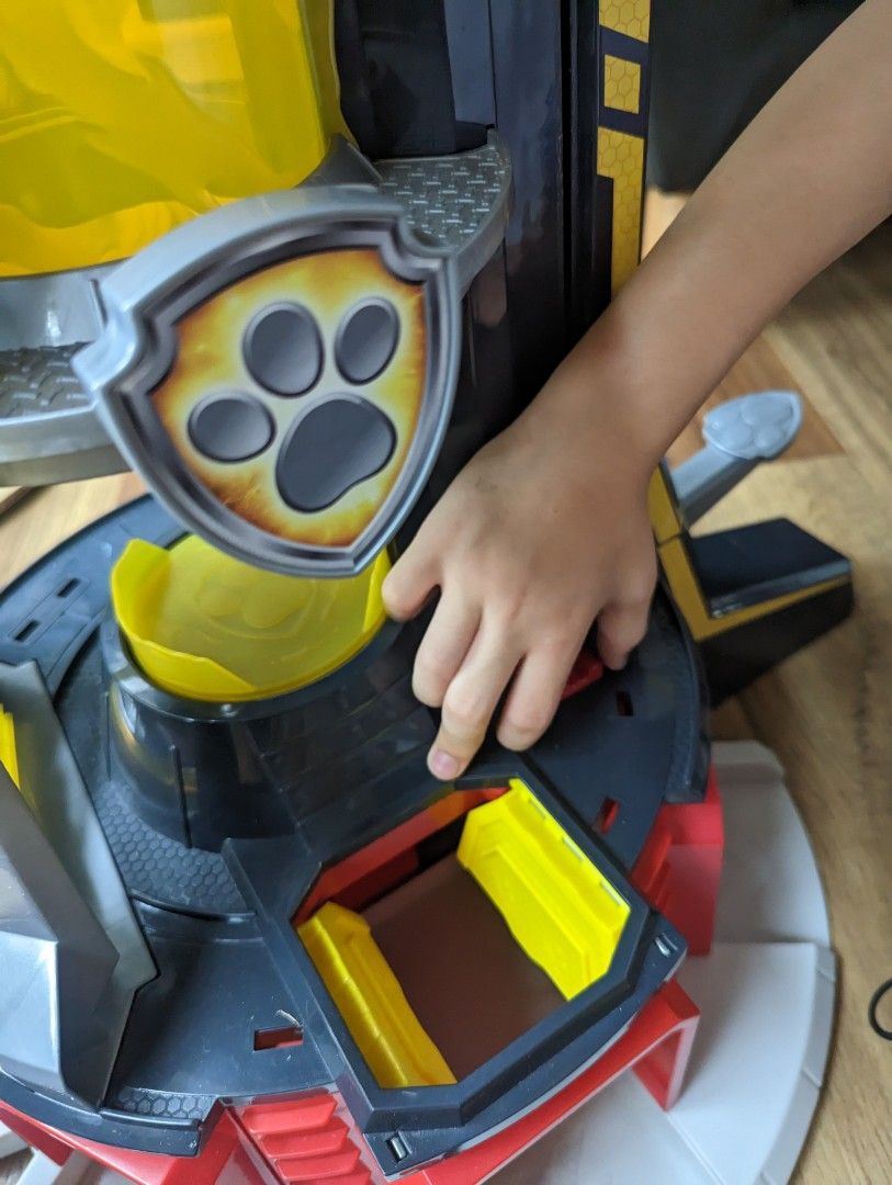Paw Patrol Mighty Pups Lookout Tower Playset, Hobbies & Toys, Toys ...