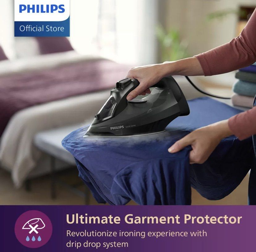 PHILIPS 5000 Series Steam Iron - DST5040/86 - SteamGlide Plus soleplate ...