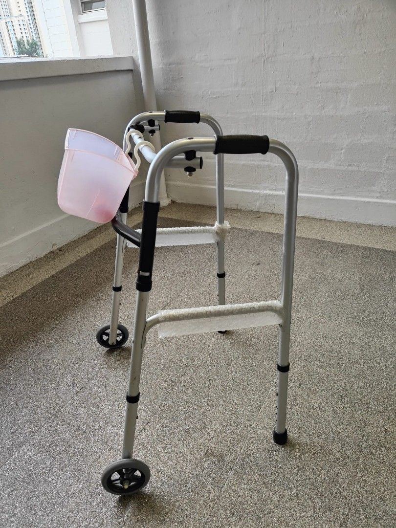 PMD and motorised wheel chair, Health & Nutrition, Assistive ...