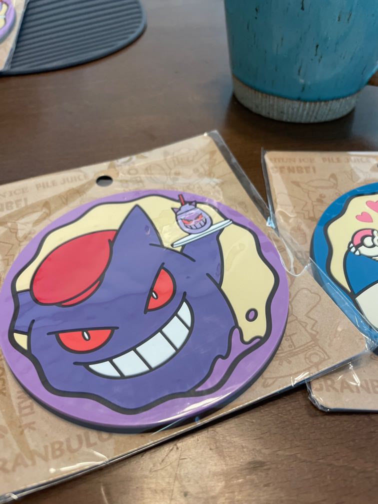 Pokemon Cafe 耿鬼 卡比獸 限定杯墊 Coaster Gengar & Snorlax, 興趣及遊戲, 玩具 & 遊戲類 ...