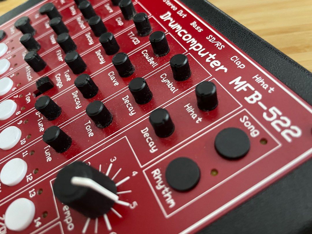 RARE! MFB 522 Drumcomputer analog 808 clone, Hobbies & Toys, Music & Media, Musical Instruments ...